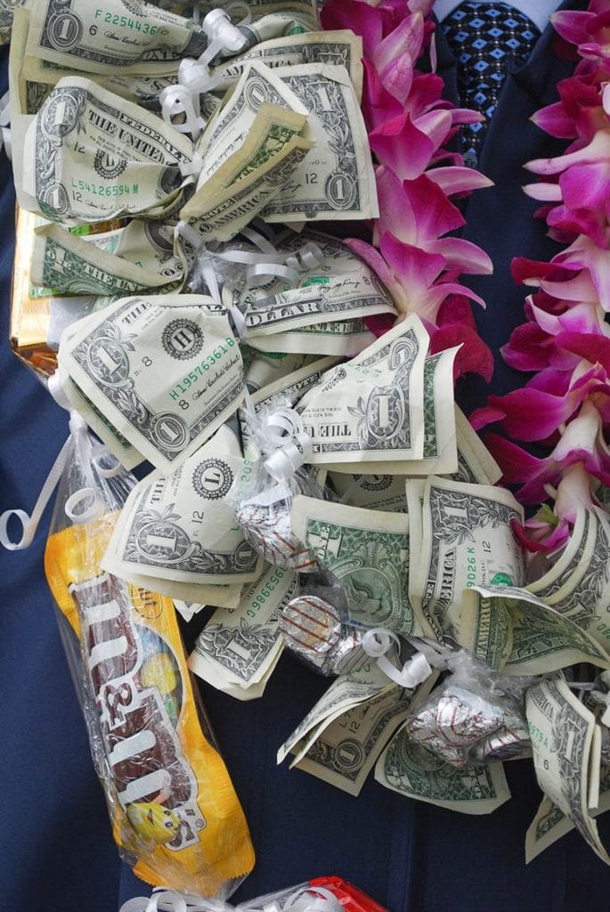 Money Lei | Graduation Gift Idea {Full Photo and Video Tutorial}