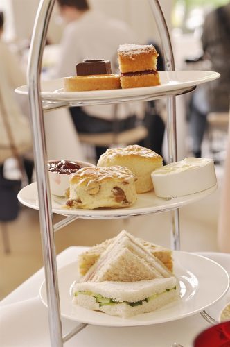 Hampton Court & Tea TIme