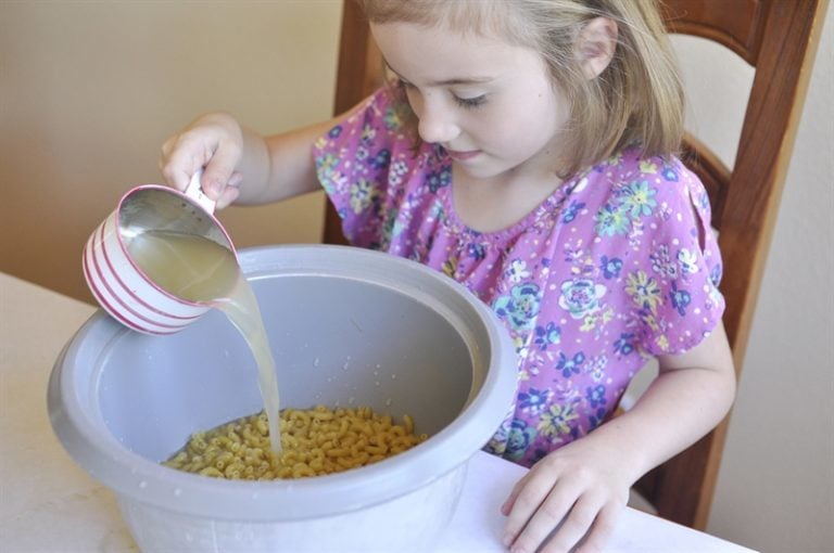 Rice Cooker Mac & Cheese - Your Homebased Mom