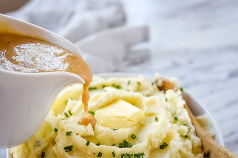 Easy Homemade Gravy Recipe | Leigh Anne Wilkes