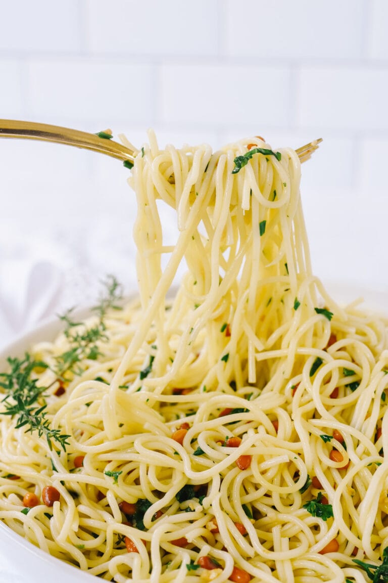 Garlic and Herb Pasta | 30 Minute Recipe from Leigh Anne Wilkes