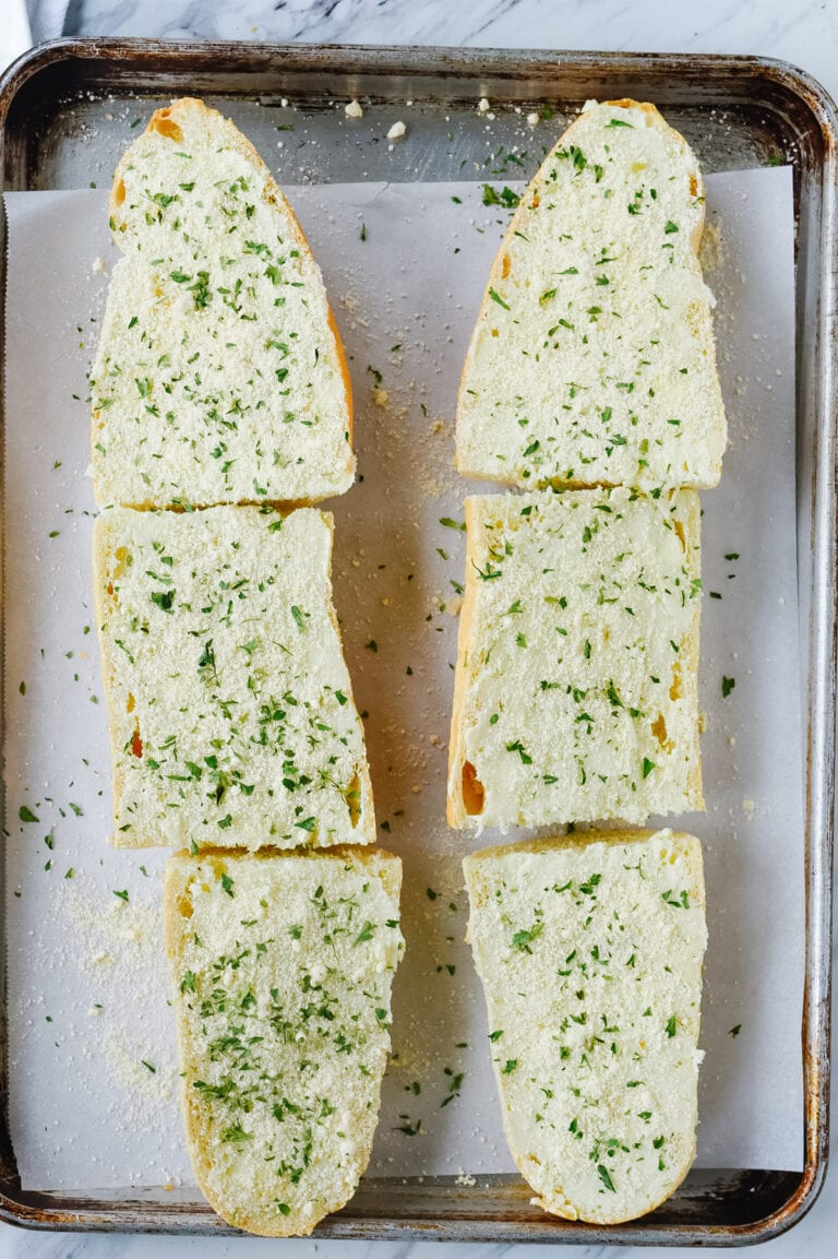 Easy Garlic Bread Recipe (10 minutes) | by Leigh Anne Wilkes