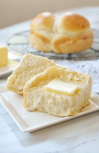 Small Batch Dinner Rolls - Make 4 Rolls! | Leigh Anne Wilkes