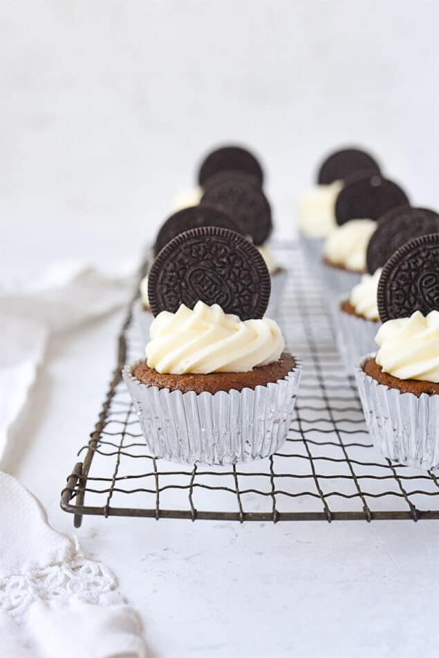 Easy Oreo Cupcakes Recipe By Leigh Anne Wilkes