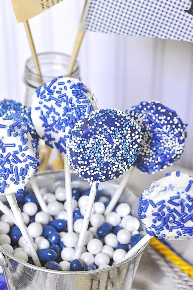 How to Make Chocolate Covered Oreos | by Leigh Anne Wilkes