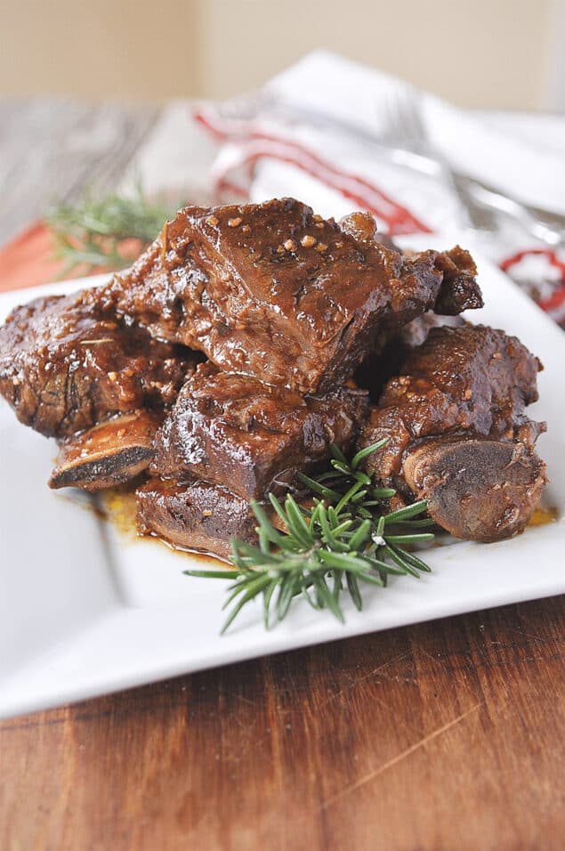 Easy Slow Cooker Short Ribs | Recipe by Leigh Anne Wilkes