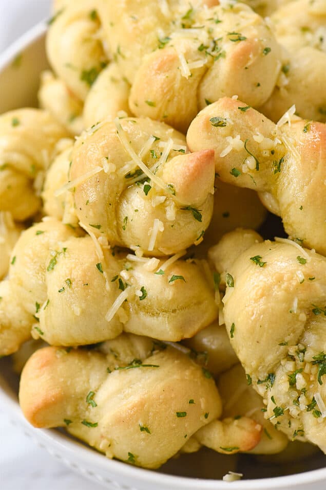 Garlic Knots Recipe {Easy and Delicious!} | by Leigh Anne Wilkes